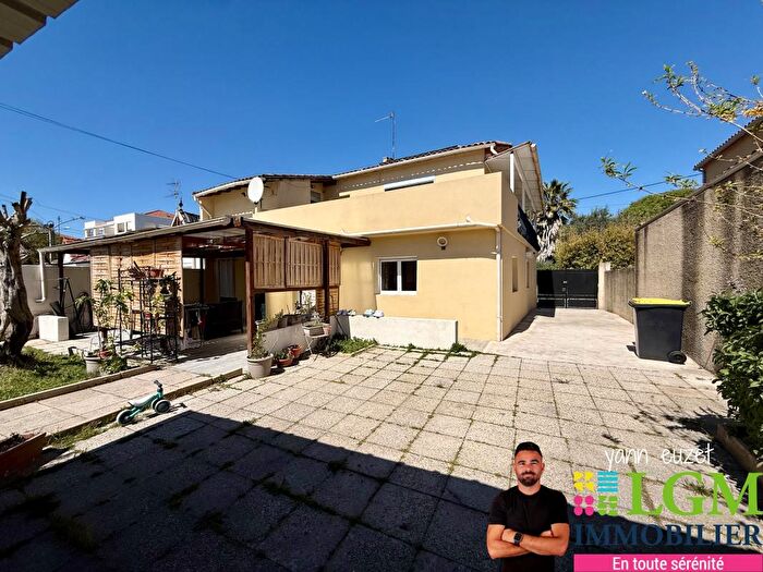 Maison à vendre - Lunel, Route de Nïmes - 6 pièces - 4 chambres