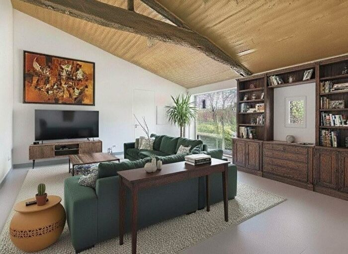 Maison 9 pièces à Laruscade, à vendre