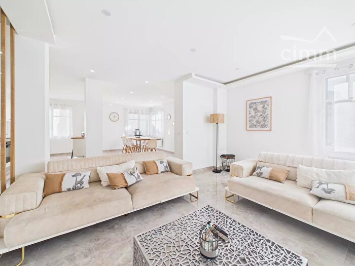 Maison à vendre - Grenoble, Malherbe, Teisseire - 7 pièces - 3 chambres