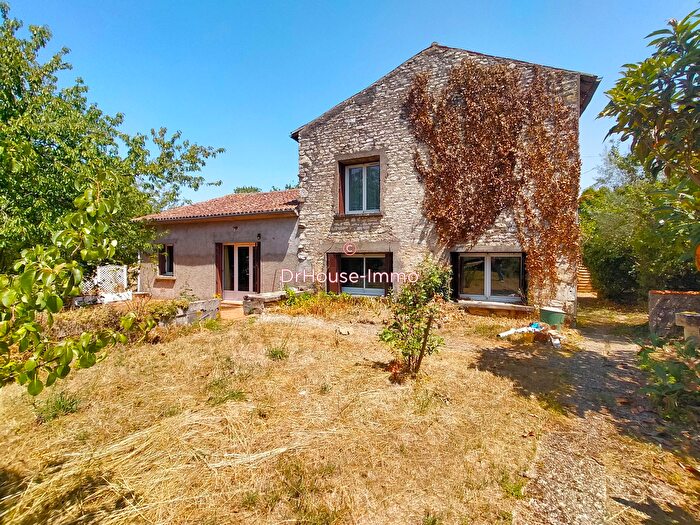 Neuville-de-Poitou - Maison 6 pièces à vendre
