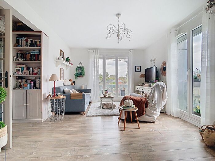 Appartement à vendre - Ozoir-la-Ferrière, Gare, Brèche aux Loups, Belle Croix - 3 pièces - 2 chambres