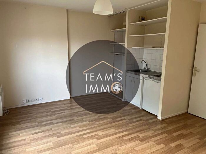 Appartement à louer - La Gravière-Centre Village, Voisins-le-Bretonneux - 1 pièce