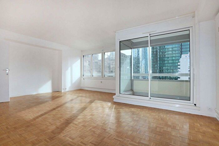 Appartement à louer - Gambetta, Courbevoie - 4 pièces - 3 chambres