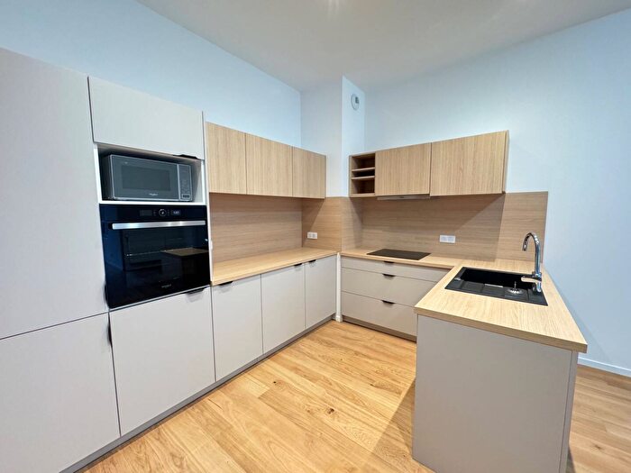 Appartement à louer - Bavilliers - 5 pièces - 3 chambres