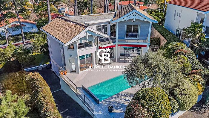 Maison à vendre - Arcachon, Les Abatilles - 6 pièces - 4 chambres