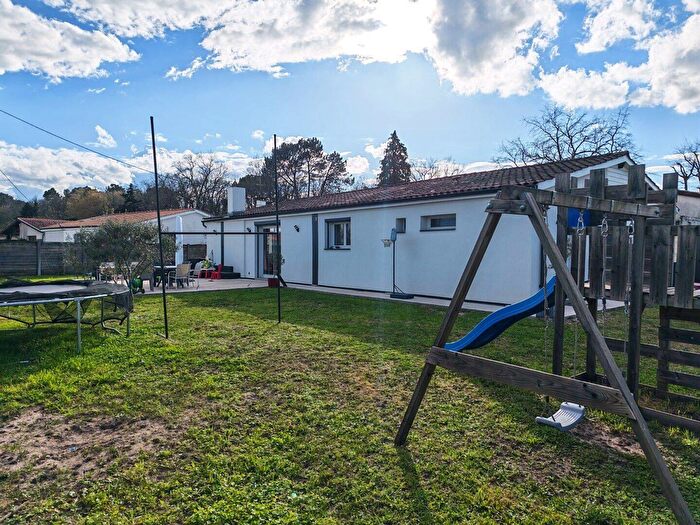 Maison 5 pièces à louer à Villenave-dOrnon