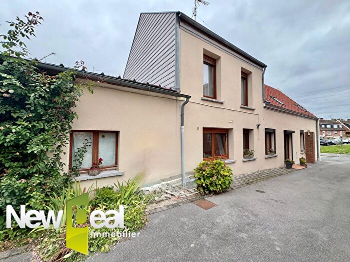 Maison 8 pièces à vendre à Maing