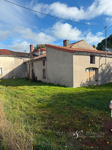 Maison à vendre - Bressuire, Breuil-Chaussée - 8 pièces - 5 chambres