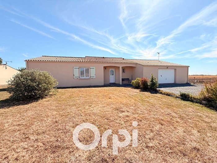 Maison 4 pièces à vendre à Genouillé