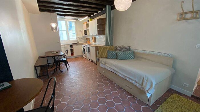 Appartement à louer - Montorgueil-Saint Denis, Paris ème arrondissement - 1 pièce