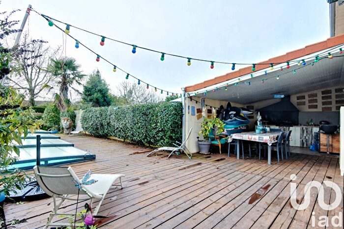 Maison à vendre - Lamarque - 6 pièces - 5 chambres