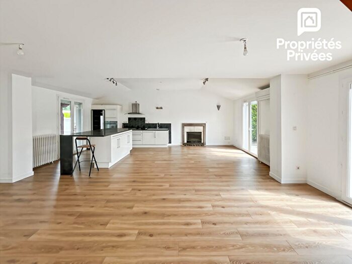 Maison à vendre - Parempuyre - 6 pièces - 3 chambres