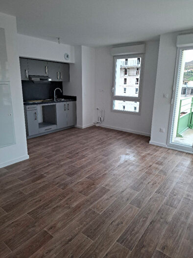 Appartement à louer - Clermont-Ferrand, Chanteranne, La Glacière - 2 pièces - 1 chambre