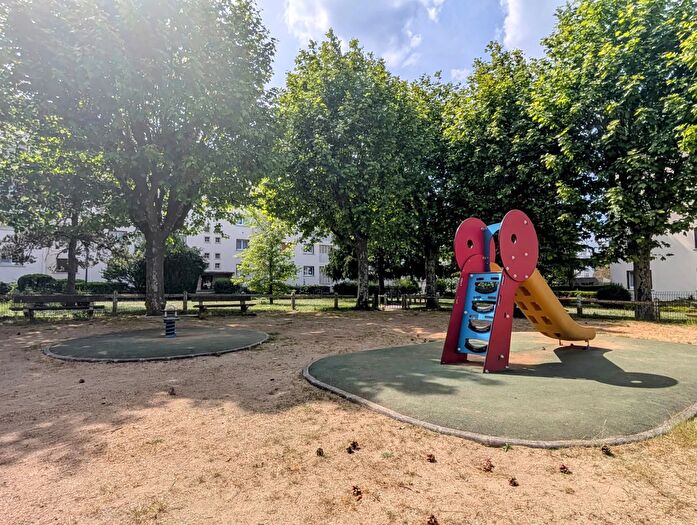 Appartement à vendre - Les Clayes-sous-Bois, Nord - 4 pièces - 2 chambres