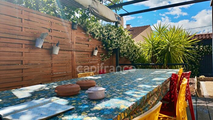 Arles, Trébon - Maison 7 pièces à vendre