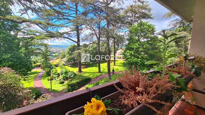 Appartement 5 pièces à Saint-Priest-en-Jarez, à vendre