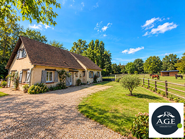 Maison 5 pièces à Bréchamps, à vendre