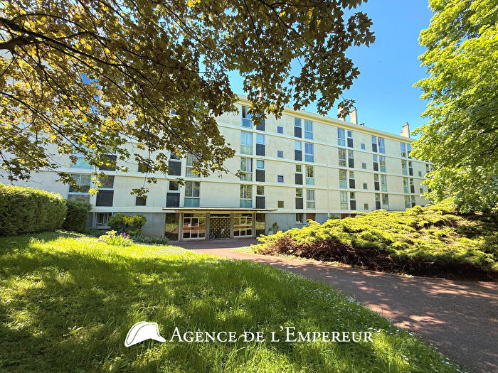 Appartement à vendre - Rueil-Malmaison, Jonchere, Malmaison, Saint-Cucufa - 2 pièces - 1 chambre