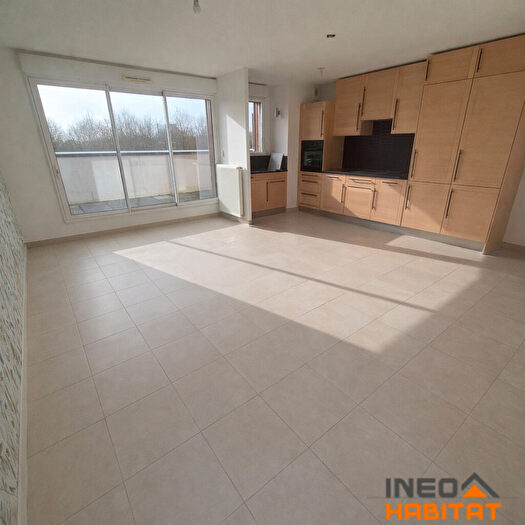 Appartement à louer - Quartiers Nord-Ouest, Beauregard, La Lande du Breil - 5 pièces - 4 chambres