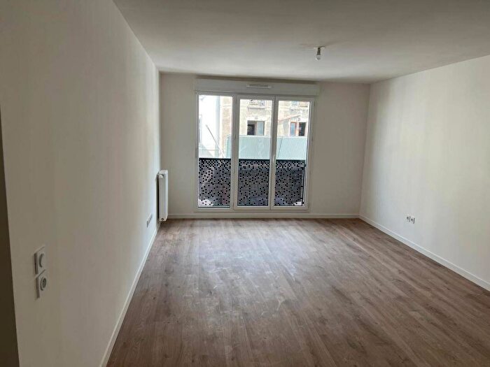 Appartement à louer - Baudouin République, Le Bourget - 3 pièces - 2 chambres