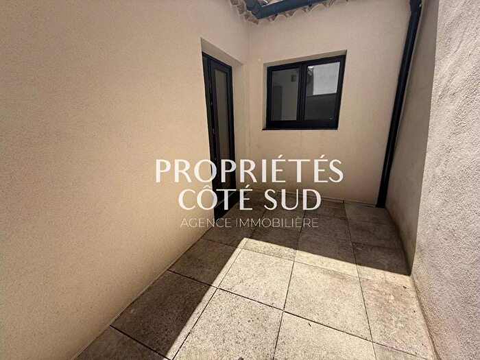 Maison à louer - Chusclan - 2 pièces - 1 chambre