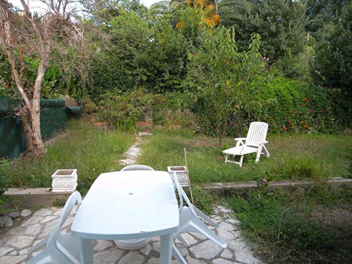 Maison 3 pièces à Laroque-des-Albères, à vendre