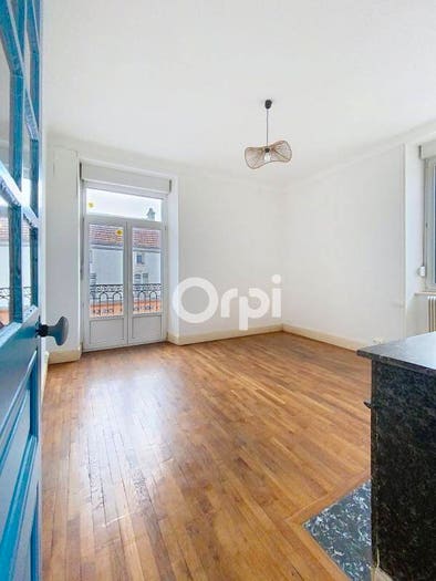 Appartement 4 pièces à louer à Nord Est, Neufchâteau