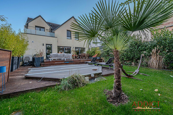 Maison à vendre - Ittenheim - 6 pièces - 4 chambres