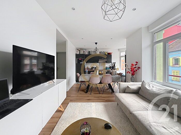 Maisons à vendre et appartements à louer - 3
