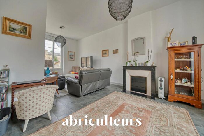 Maison à vendre - Matha - 6 pièces - 4 chambres