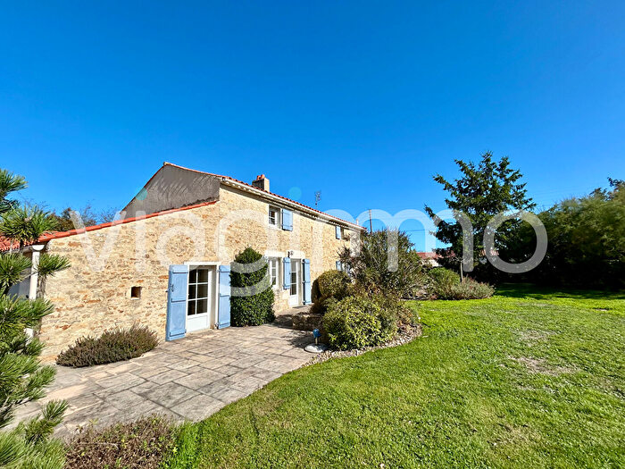 Maison à vendre - Saint-Valérien - 7 pièces - 4 chambres