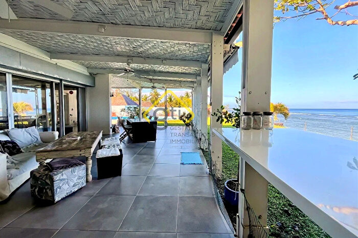 Maison à vendre - Saint-Paul, Saint-Gilles les Bains - 8 pièces - 6 chambres