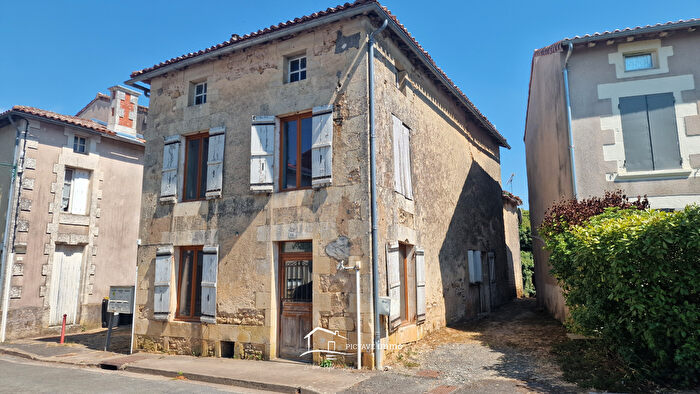 Curzay-sur-Vonne - Maison 4 pièces à vendre