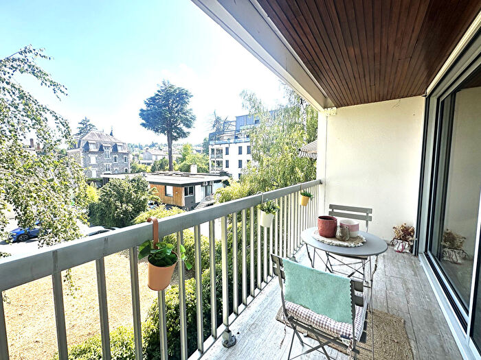 Brive-la-Gaillarde, Centre-ville, Pont Cardinal, Champanatier : Appartement 1 pièce à louer