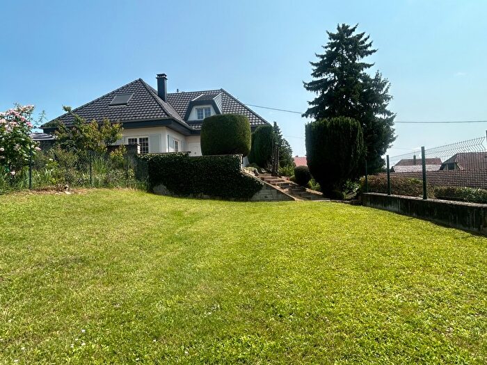Steinbrunn-le-Bas : Maison 6 pièces à vendre