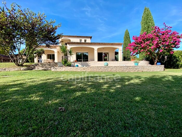 Maison 6 pièces à Uzès, à vendre