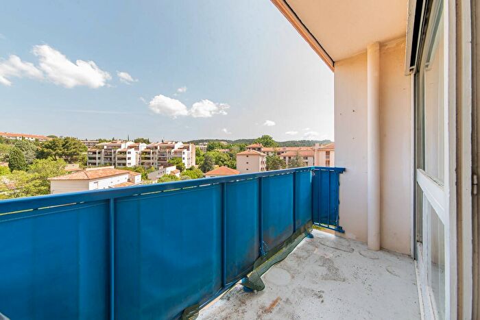 Appartement à louer - Val Saint-André, Arc, La Torse, Aix-en-Provence - 1 pièce