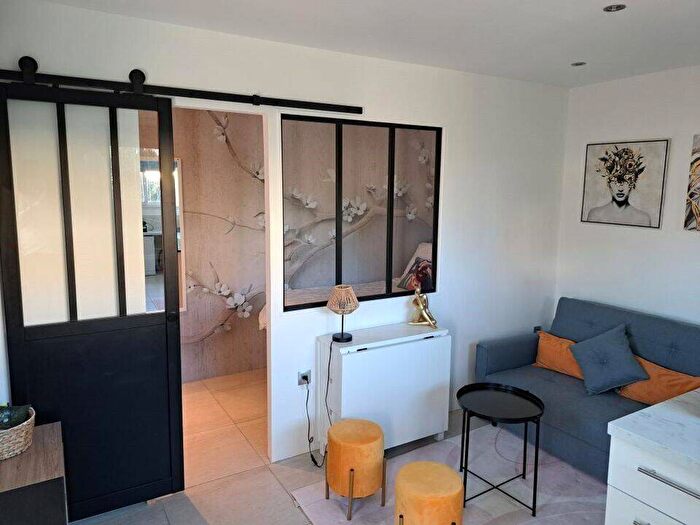 Les Terres, La Crau : Appartement 1 pièce à louer