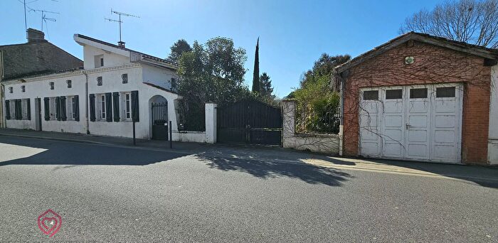 Maison à vendre - Artigat - 8 pièces - 4 chambres