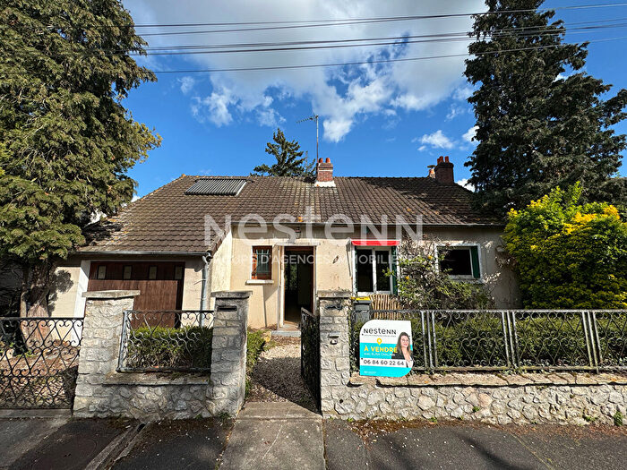 Maison à vendre - Étampes, Saint-Michel, Croix de Vernailles - 6 pièces - 4 chambres