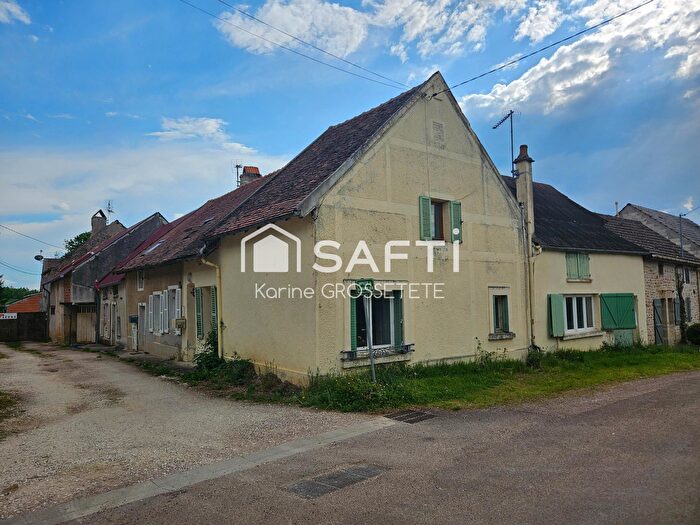 Maison à vendre - Semur-en-Auxois - 5 pièces - 3 chambres