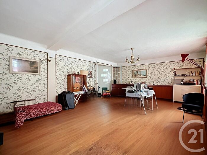 Maison à vendre - Varennes-sur-Allier - 6 pièces - 5 chambres