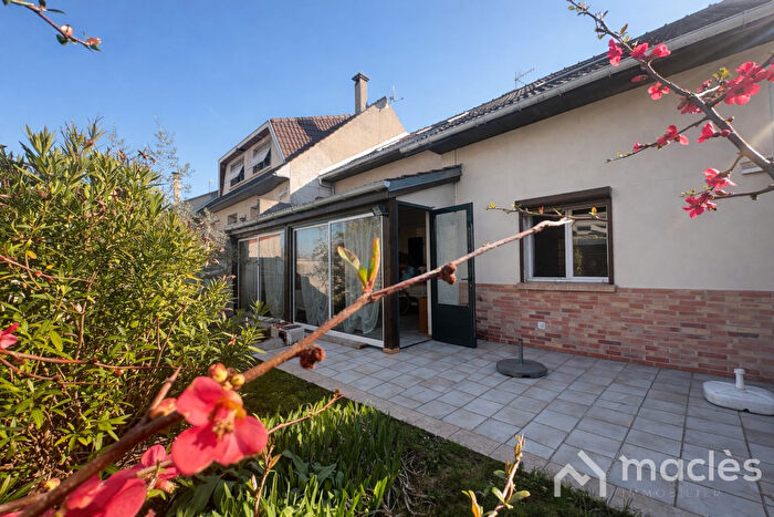 Maison 7 pièces à vendre - Saint-Denis, Champ de Courses