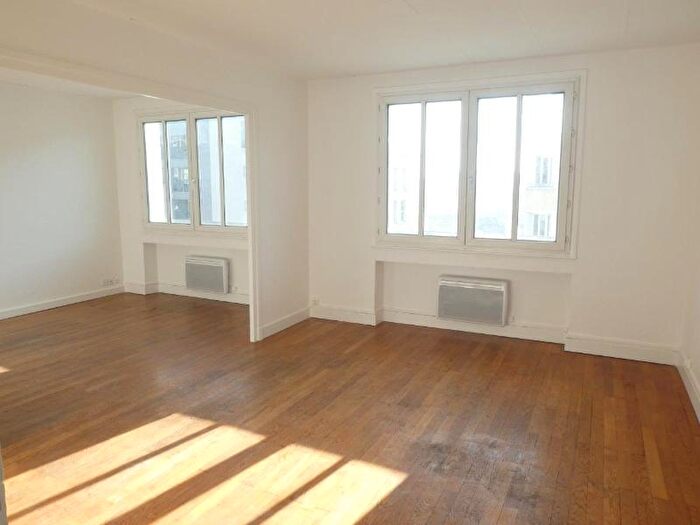 Appartement 3 pièces à Villeurbanne, Cusset, à louer