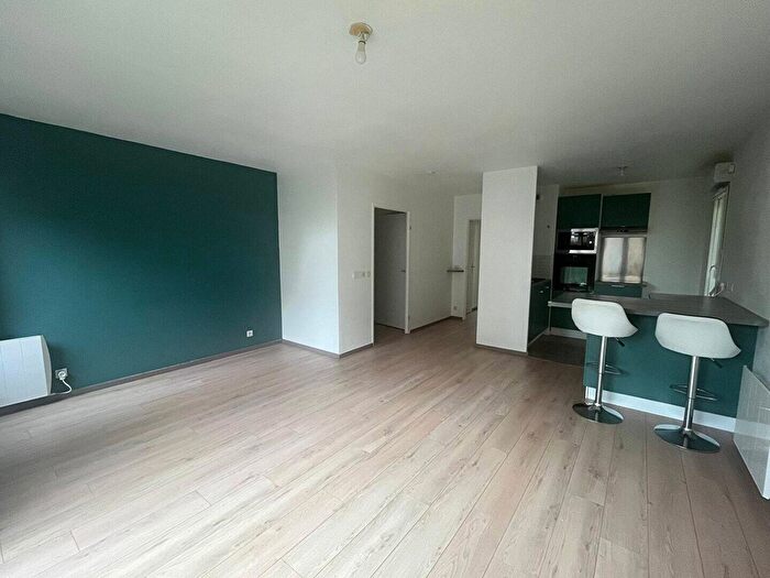 Appartement à louer - La Croix Blanche, Vigneux sur Seine - 3 pièces - 2 chambres