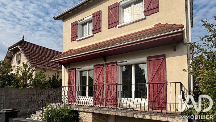 Maison 5 pièces à Saint-Prix, à vendre