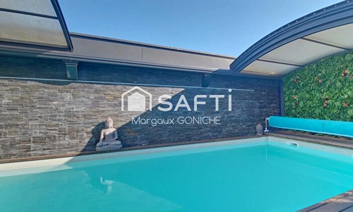 Maison à vendre - Theix - 6 pièces - 4 chambres