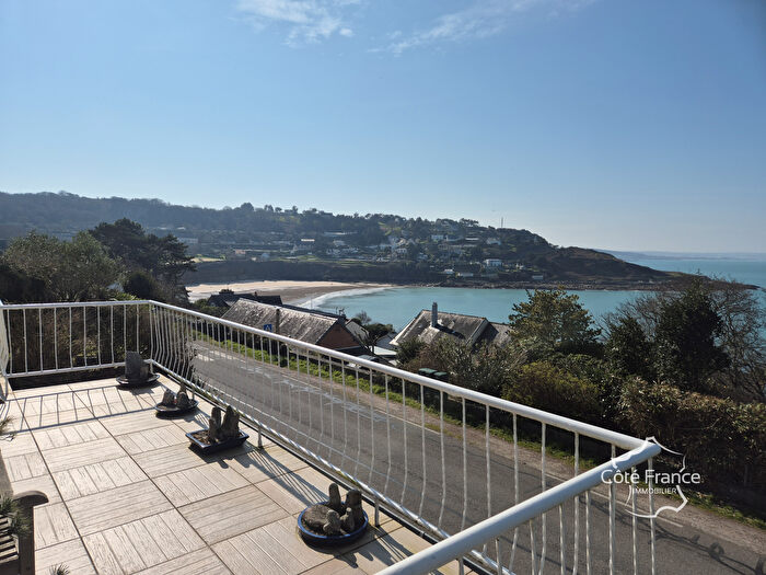 Maison à vendre - Fermanville - 5 pièces - 2 chambres