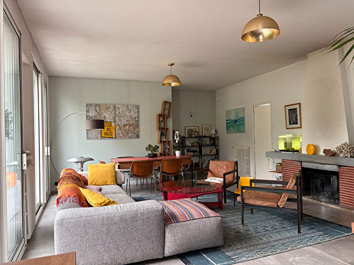 Nantes, Saint-Clément, Jardin des plantes, Caserne Lamoricière : Maison 5 pièces à vendre