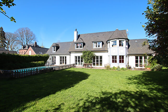 Luneray : Maison 11 pièces à vendre